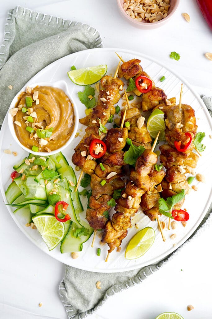 Keto Chicken Satay With Spicy Peanut Sauce - MindtoHealth