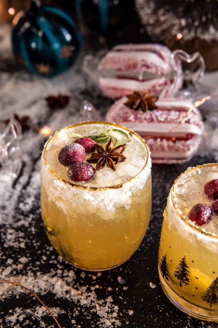 45+ Christmas Cocktails & Mocktails