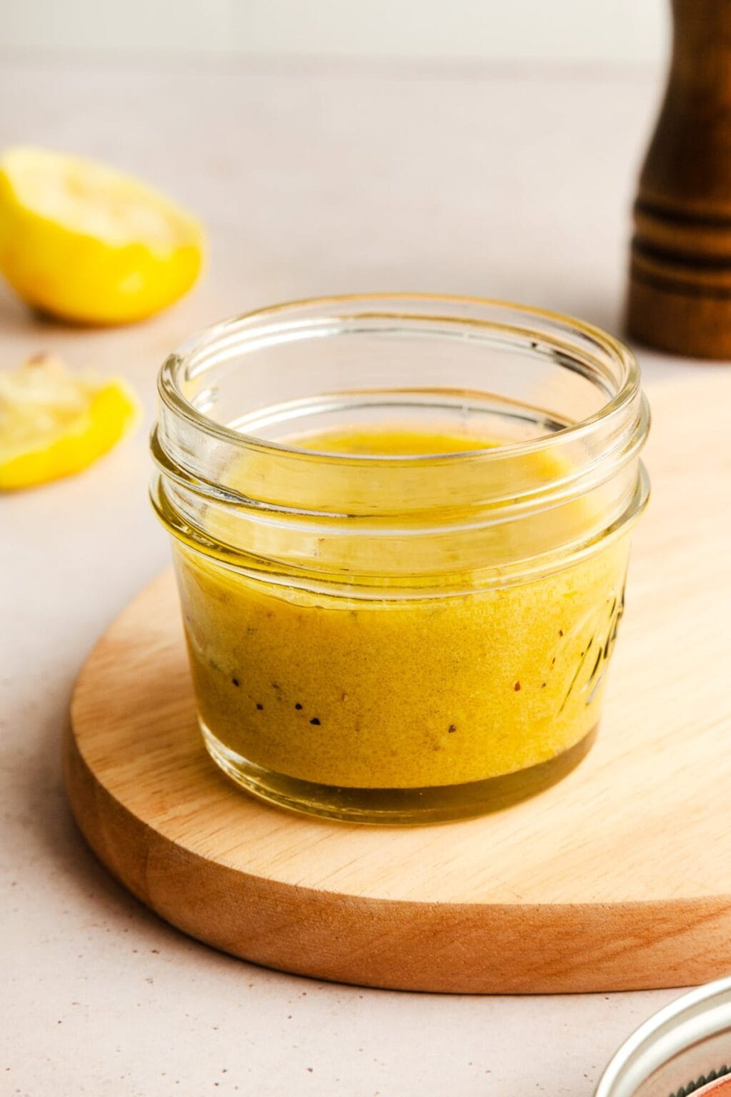 Dijon Mustard Lemon Dressing (Easy Lemon Vinaigrette)