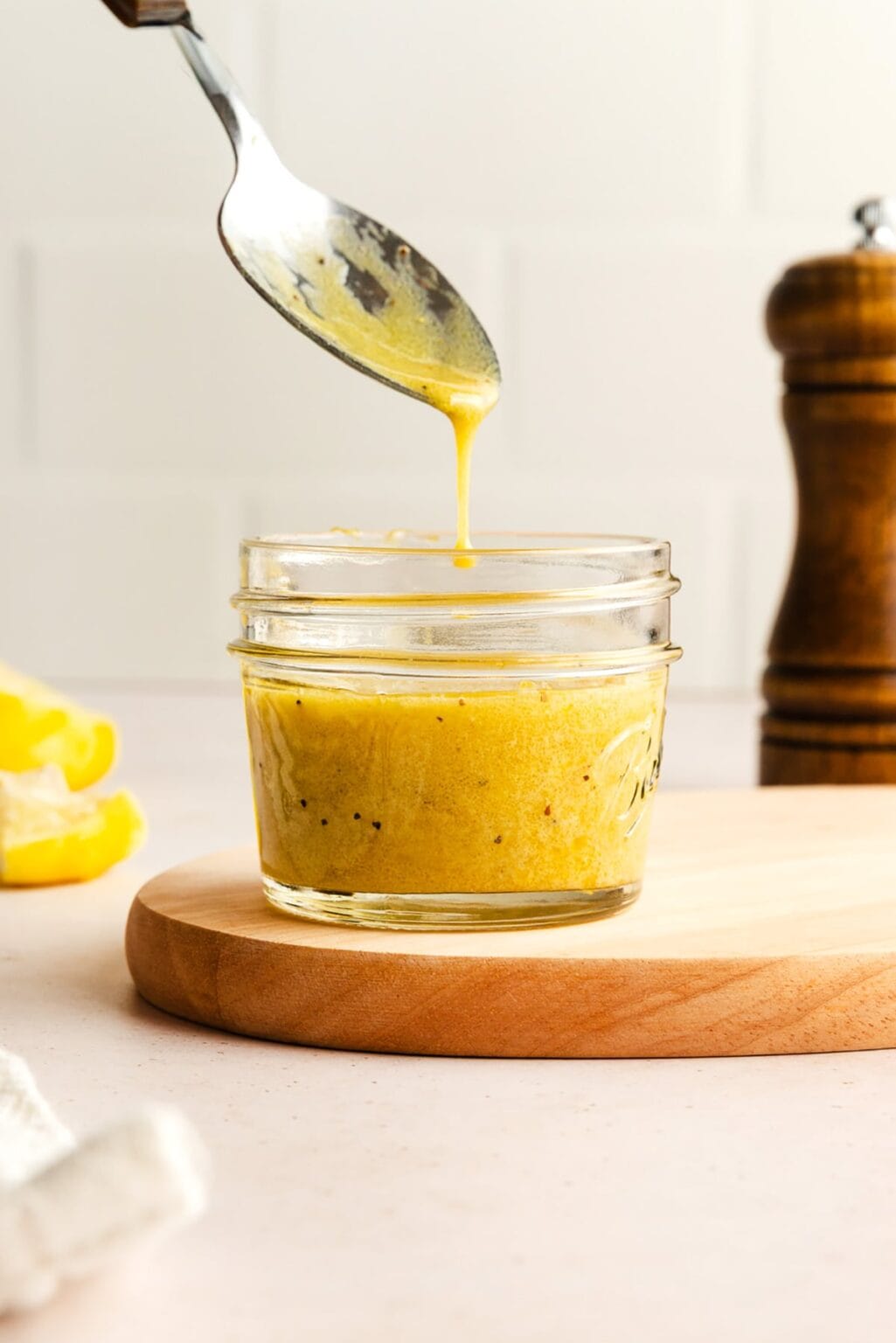 Dijon Mustard Lemon Dressing (Easy Lemon Vinaigrette)